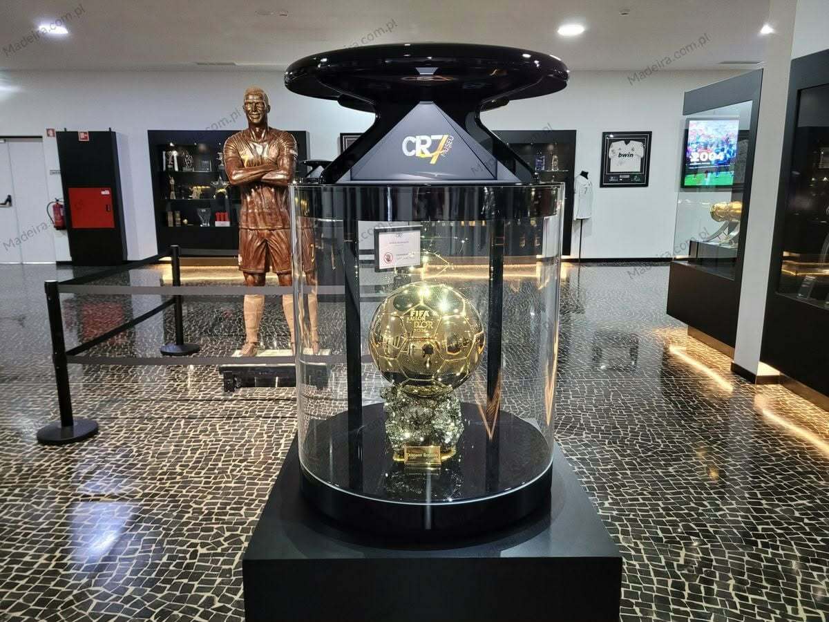 Cristiano Ronaldo in Madeira: Places, the CR7 Museum, Monuments ...